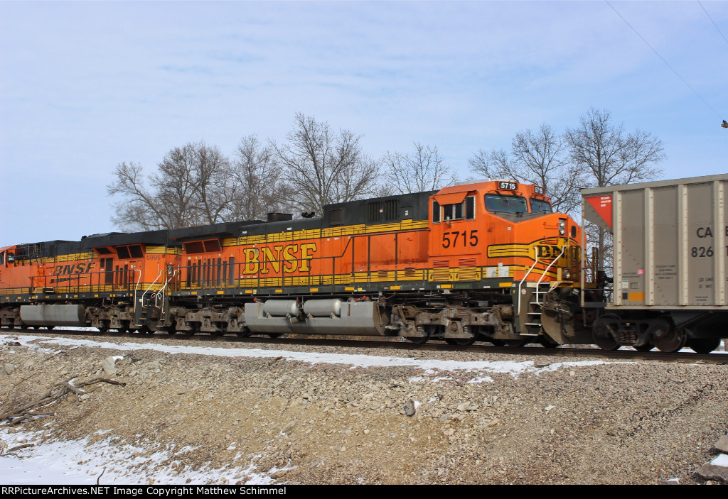 BNSF 5715
